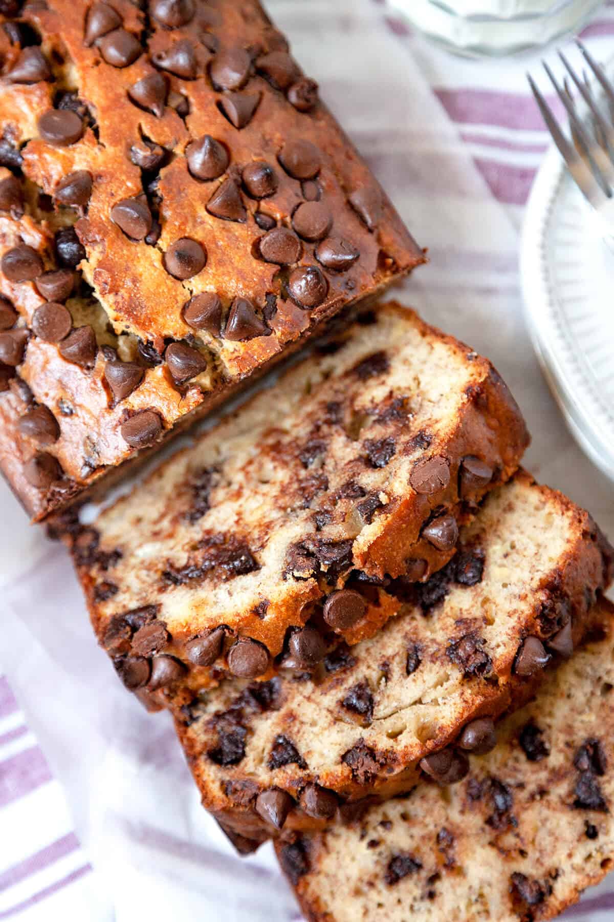 Chocolate Chip Banana Bread VIDEO Foodtasia Chocolate Chip Banana Bread VIDEO Foodtasia