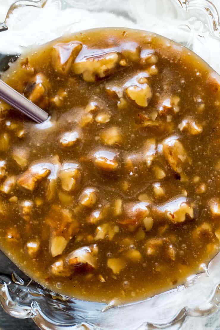 5 Minute Pecan Praline Sauce | Foodtasia