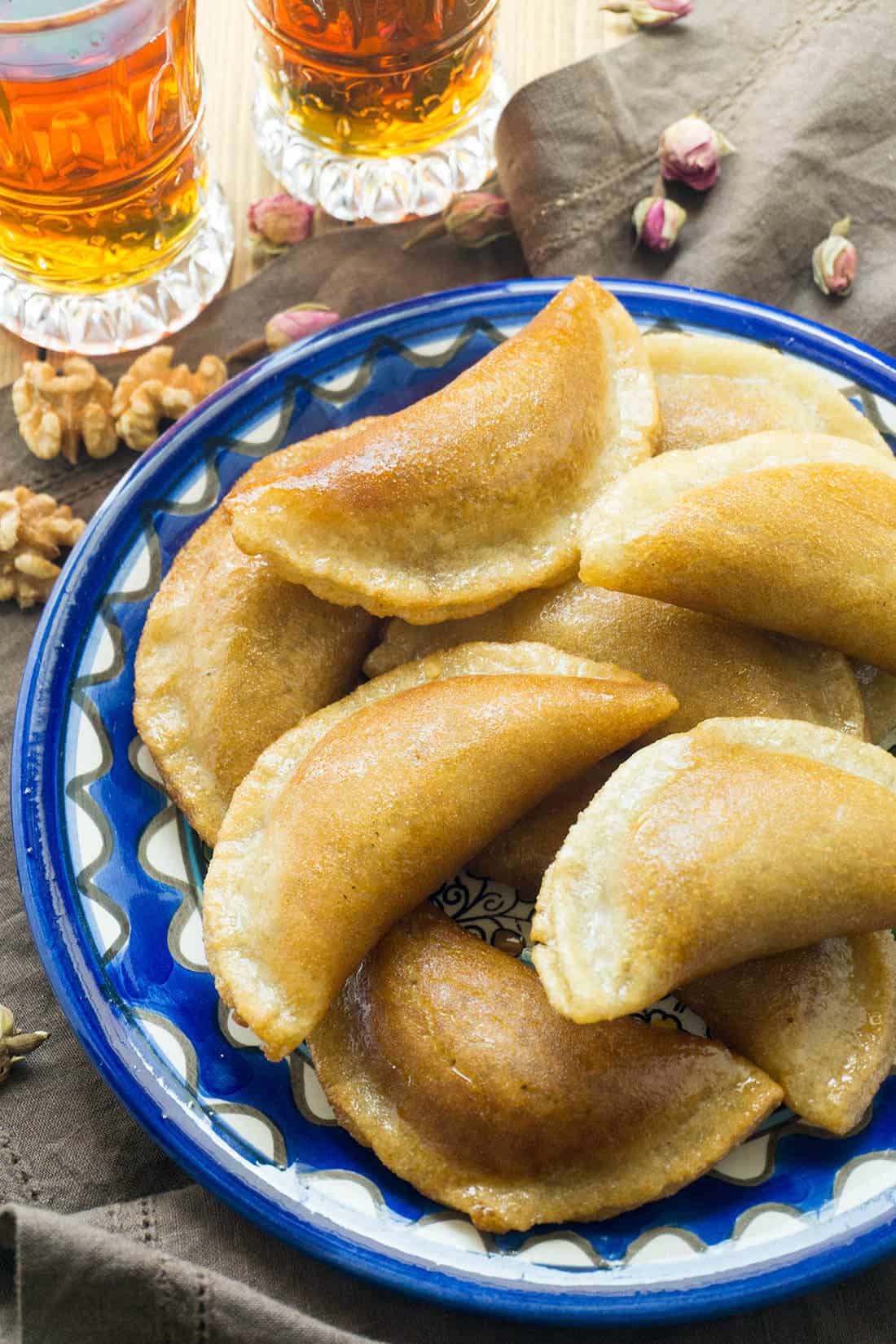 Middle Eastern Walnut and Rose Water Qatayef (Step by Step Photos ...