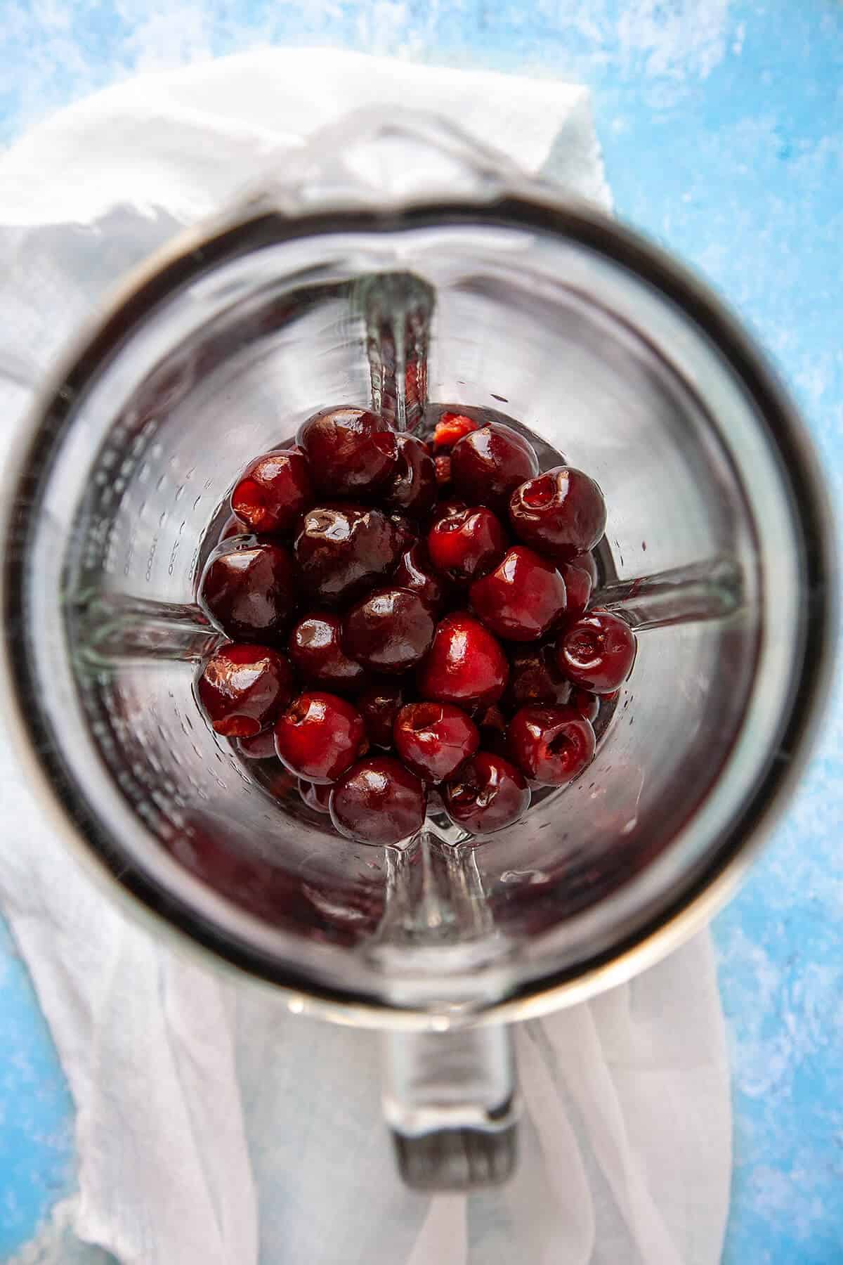 Easy Cherry Lemonade | Foodtasia