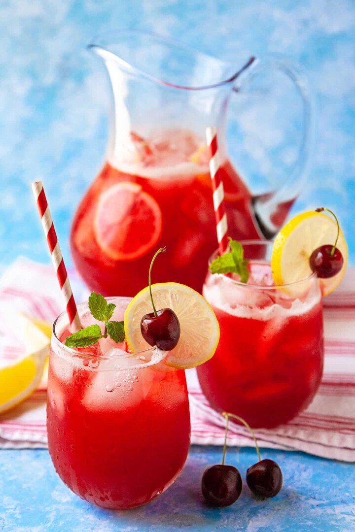 Easy Cherry Lemonade | Foodtasia