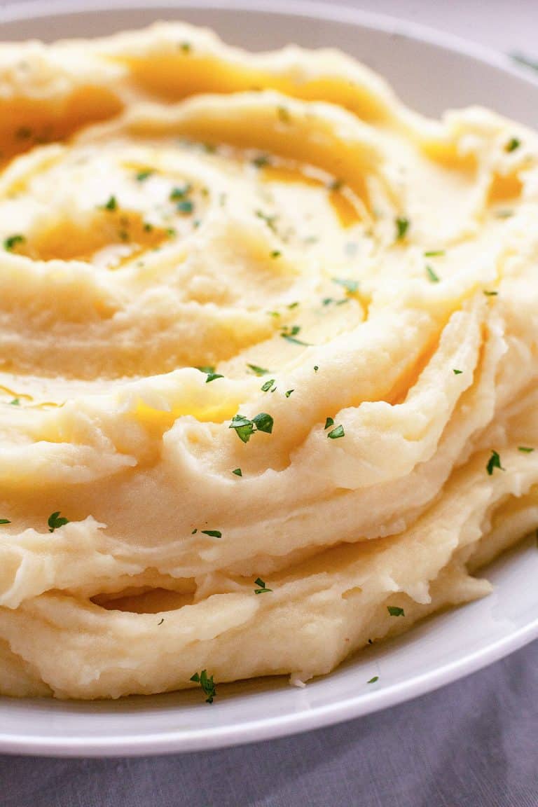Perfect Mashed Potatoes | Foodtasia