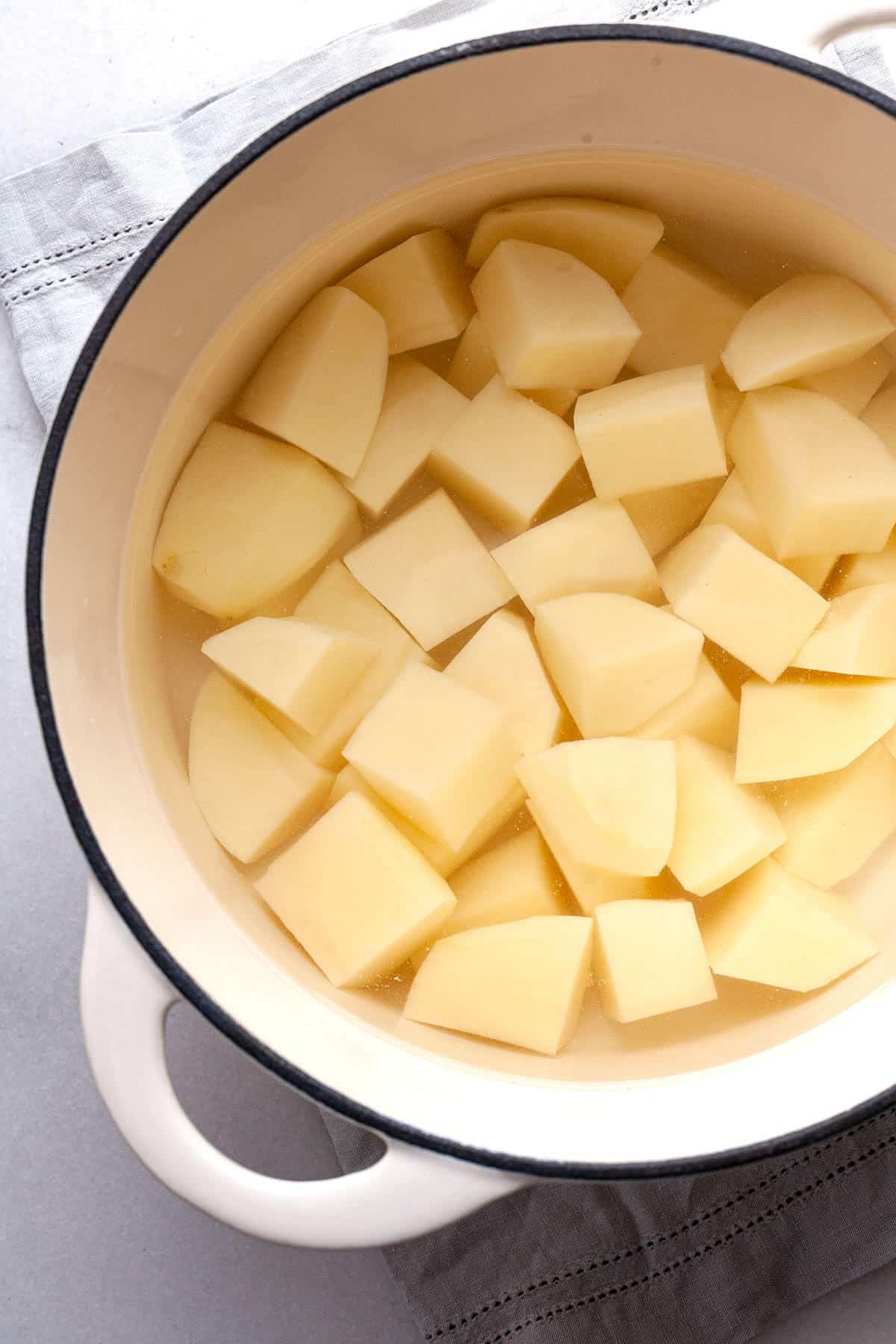 Perfect Mashed Potatoes | Foodtasia