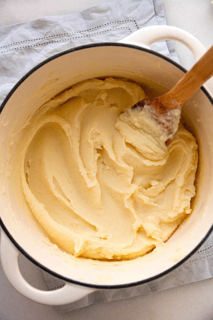 Perfect Mashed Potatoes | Foodtasia