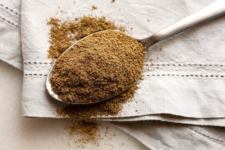 Homemade Poultry Seasoning | Foodtasia