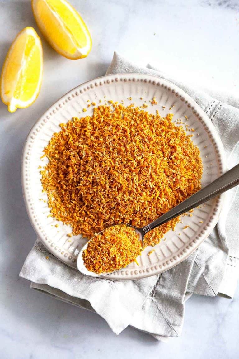 The BEST Homemade Lemon Pepper Seasoning | Foodtasia