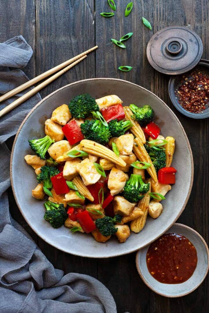 BEST Easy Hunan Chicken – Better than Takeout! (with VIDEO) | Foodtasia