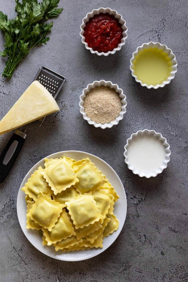 The BEST Fried Ravioli (Toasted Ravioli) | Foodtasia