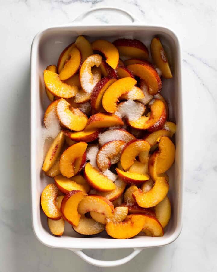 The BEST Peach Cobbler - Easy Recipe! | Foodtasia